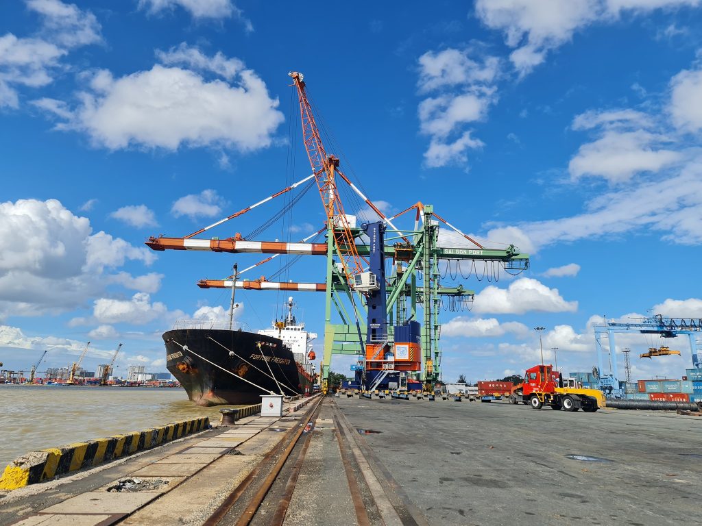 Tập trung tối đa các hoạt động hỗ trợ cho Công đoàn cơ sở và đoàn viên ...